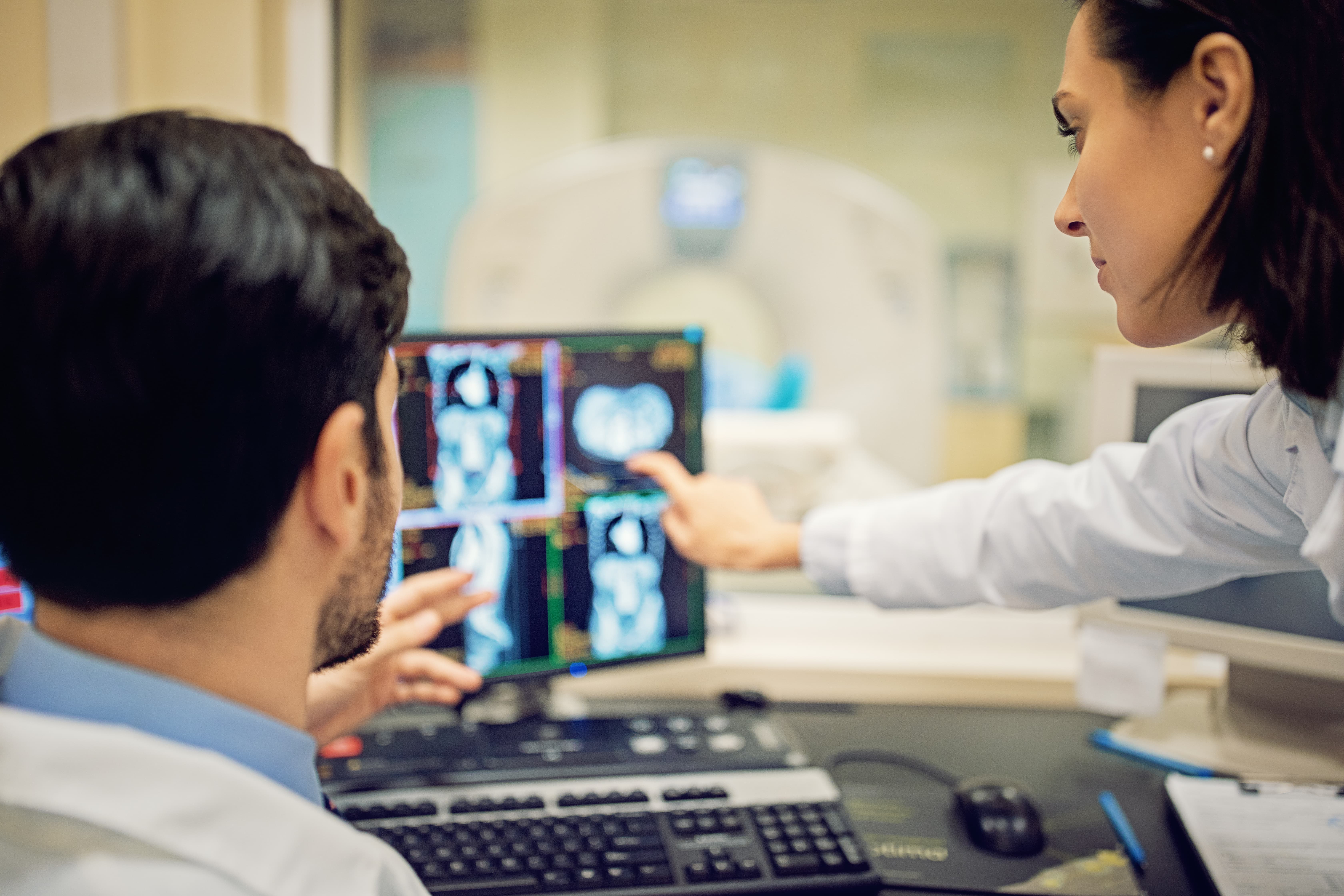 Diferencias entre radiografía, radioscopía, resonancia y scanner