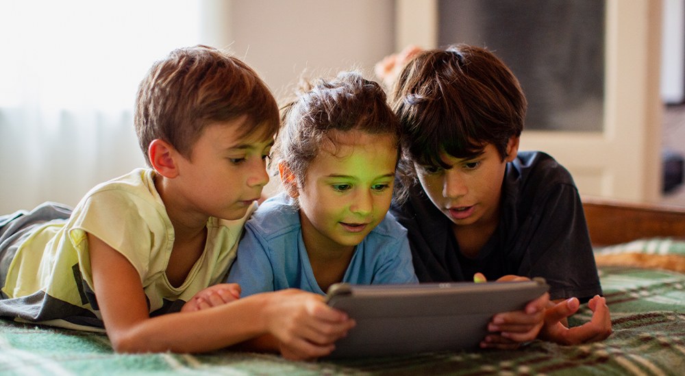 Uso de tecnología: ¿Es un riesgo en la infancia? | Blog Esencial